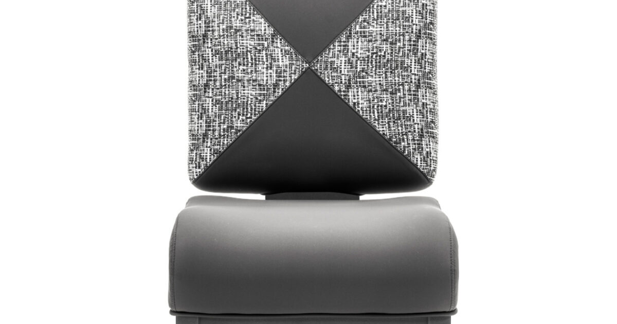 Gasser Chair | PAV-200 Park Avenue Square Gaming Chair
