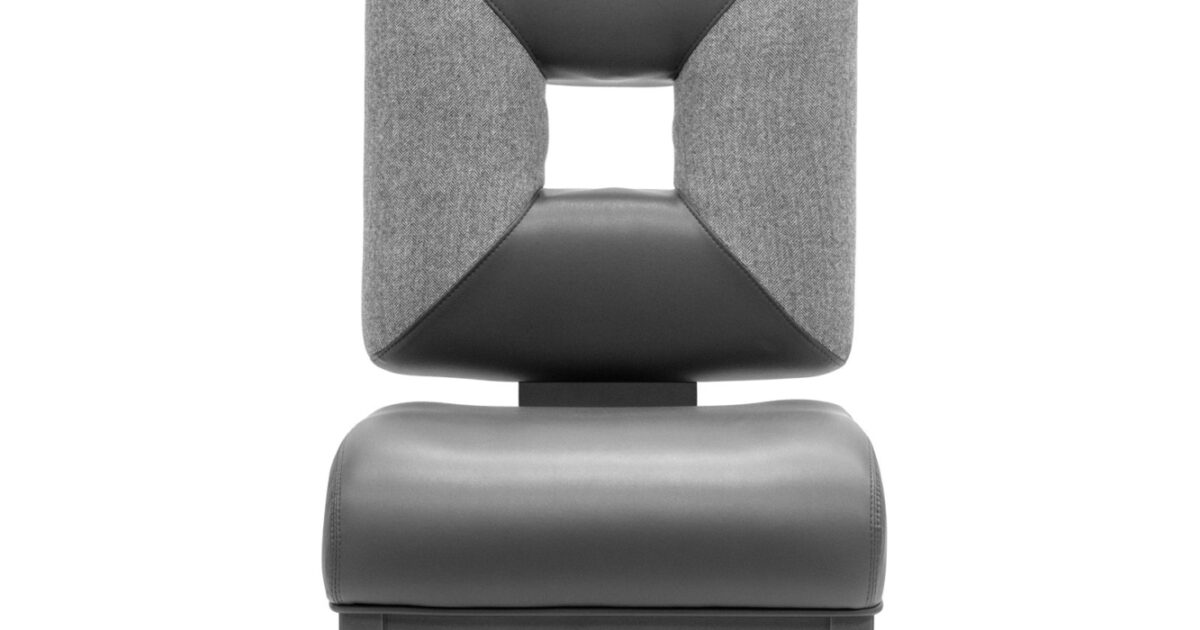 Gasser Chair | PAV-202 Park Avenue Window Gaming Chair